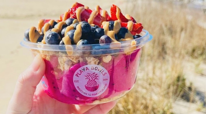 'Momentous year': Playa Bowls opens 54 stores, signs 110 franchise ...